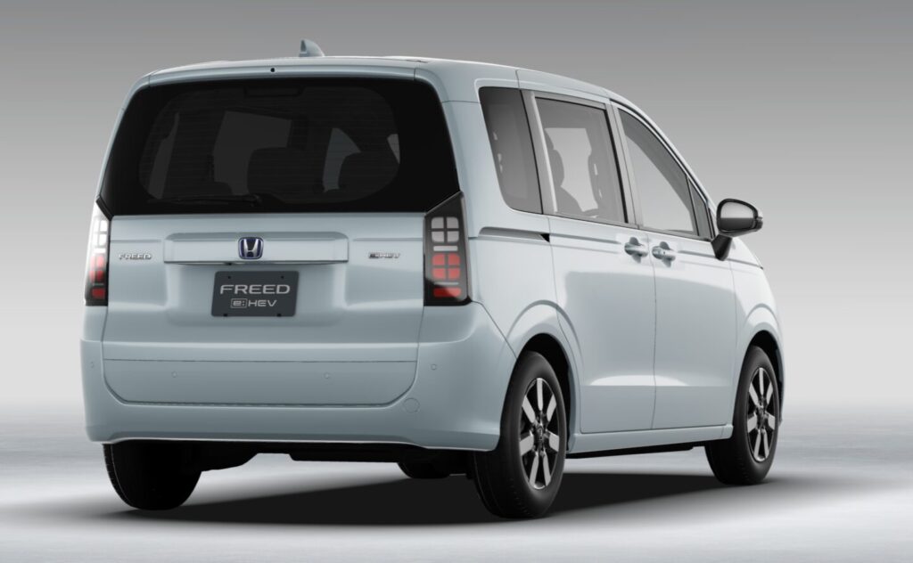 フリードのgb5とgb6の違いを比較！どちらが最適か | 車の広場